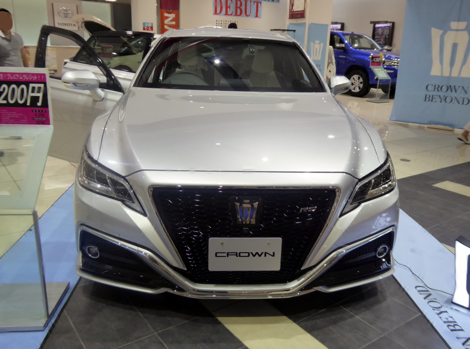 Toyota Crown technical specifications and fuel economy